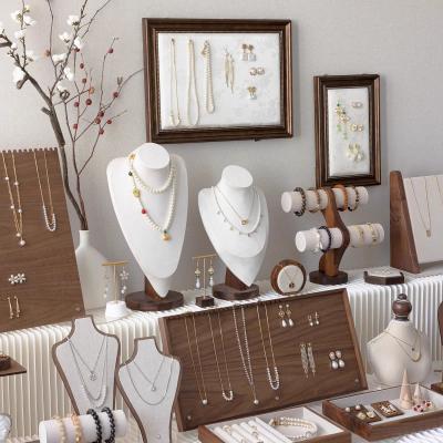 China Premium Velvet Jewelry Display Props for Gold and Silver Jewelry for sale