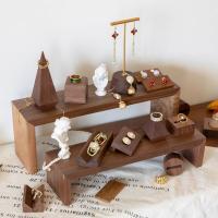 China Premium Wooden Jewelry Display Stand for High-End Jewelry Shop for sale