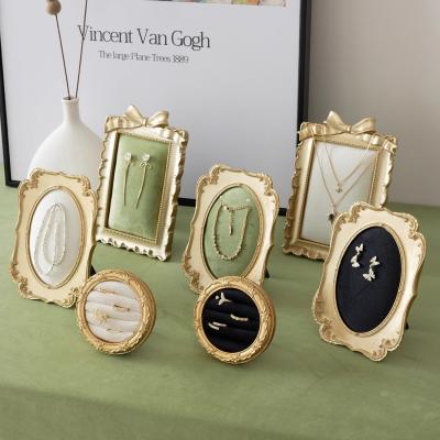 China Showcase Jewelry Display Props for Jewelry Store Interior Design for sale