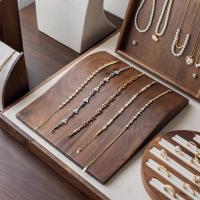 China Elegant Pearl Jewelry Display Stand for Necklace and Pendant for sale