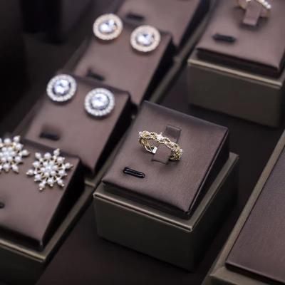 China Simple Arc Metal Jewelry Storage Plate Jewelry Display Tray Necklace Ring Box Factory Source Wholesale Direct for sale