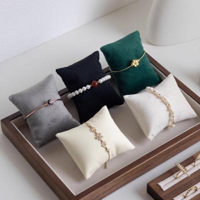 China Luxury Jewelry Display Set for Necklace Bracelet Ring Watch for sale