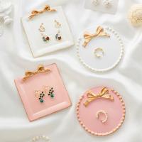 China Gold Plated Metal Jewelry Display Stand Luxury Props for Diamond Gemstone Jewelry for sale