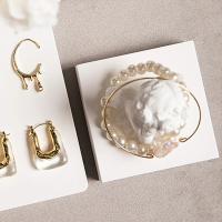 China Luxury Jewelry Display Props Creative Hand Mannequin for Ring Necklace Collectible for sale