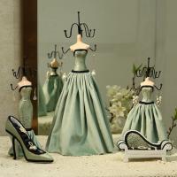 China Uniquely Humanoid Shaped Jewelry Display Shelves Sturdy and Durable Various Combinations for sale