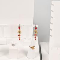 China Modern Velvet Jewelry Display Holder for Watch and Jewelry Set for sale