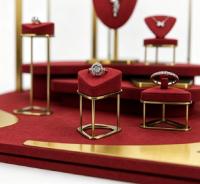 China Luxury Red Velvet Curved Metal Jewelry Display Set, High-End Jewelry Stand for Necklace Ring Earring Retail for sale
