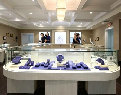 China Modern White Textured Oval Jewelry Store Interior Design, Complete Turnkey Fixture Package with Central Island Showcase for sale