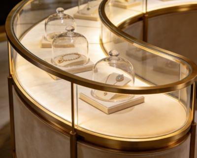 China High End Circular Jewelry Showcase with Tempered Glass LED Lighting & Lockable Design for Luxury Shopping Malls for sale