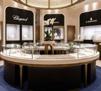 China Custom Luxury Wood & Glass Jewelry Island Display Cabinet, High-End Museum-Grade Showcase for sale