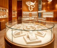 China Luxury Solid Wood Curved Island Jewelry Display Cabinet, Premium Glass Showcase for High-End Retail for sale