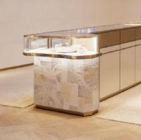 China High-End Geometric Jewelry Display Table with LED Lighting for Luxury Retail for sale