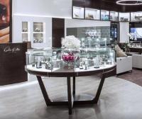 China Premium Modern Circular Jewelry Display Cabinet Tempered Glass LED Lighting for Luxury Boutique Store Shopping Mall Showcase for sale