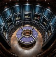 China Custom Luxury Dark Blue Curved Jewelry Store Interior Design Complete Turnkey Retail Solution Wall Floor Showcase Furniture Mall for sale