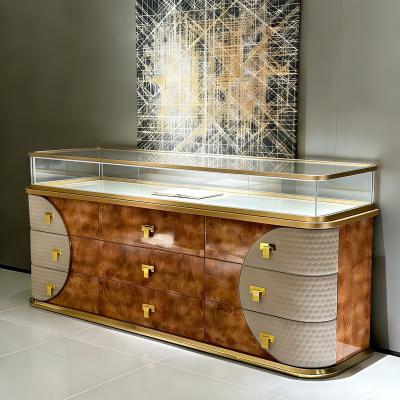 China Boutique Wooden Jewelry Display Cabinet with Glass Window Design for sale