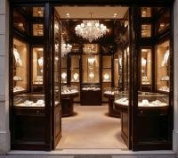 China Elegant Vintage Style LED Lighting Jewelry Display System Solid Wood Island Counter Wall Showcase for Luxury Jewelry Stores for sale