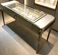 China Special High-end Jewelry Display Table with LED Lighting Modern Necklace Rings Showcases Design for sale
