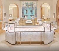 China Modern Curved Glass & Aluminium Jewelry Showcase Freestanding with LED Lighting for Jewelry Showroom and Mall for sale