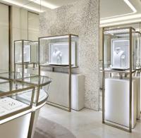 China Modern Luxury Champagne Gold Ivory White Jewelry Store Interior Design Complete Turnkey Fixture Package Pedestal Showcase LED for sale