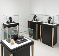 China Modern Minimalist Black & Gold Pedestal Jewelry Display Set, Complete Turnkey Glass Showcase Collection for sale