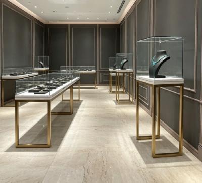 China Luxury White & Gold Minimalist Jewelry Display Set, Complete Turnkey Showcase with Pedestal & Counter for sale