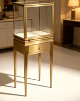 China Best Designer Diamond Cases Metal Gold Small Jewelry Shop LED Lit Durable High Quality 3D Interior for sale