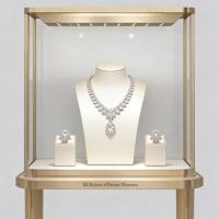 China Luxury Tempered Glass Jewelry Showcase with LED Lighting and Customizable Dimensions for High-End Retail and Exhibition for sale