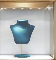 China Luxury Gold Metal Jewelry Display Case with Tempered Glass and LED Lighting for Necklace Showcase in Mall for sale