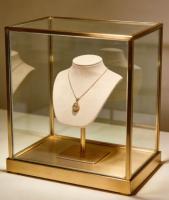 China Luxury Jewelry Store Modern Tall Display Furniture with LED Spotlight Tempered Glass and Metal Construction for Retail Showcase for sale