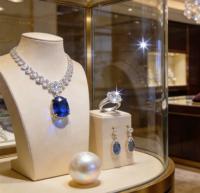 China Luxury Glass Jewelry Display Case Gold Frame LED Illuminated Showcase for High-End Sapphire Diamond Showroom Retail Store for sale