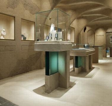 China Modern Luxury Rough Texture Tempered Freestanding Jewelry Showcase with LED Lighting for Jewelry Shops and Malls for sale
