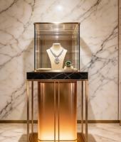 China Custom Glass and Wood LED Lit Jewelry Display Table Showcase with Painted White Finish for Jewelry Showroom and Retail Store for sale