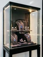 China High-End Jewelry Display Cabinet - Custom Tempered Glass Case with LED Lighting for Luxury Retail Store Design for sale