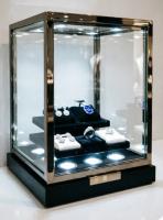 China High-End Jewelry Display Cabinet - Custom Tempered Glass Case with LED Lighting for Luxury Retail Store Design for sale