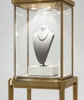 China Modern Jewelry Glass Display Showcase with LED Lighting Customizable Dimensions & Finish for Retail Stores for sale