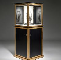 China Luxury Black & Gold Museum Display Case, 360° Full-Glass Showcase with LED Lighting for Precious Antiques & Cultural Relics for sale