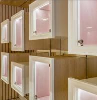 China French Retro Pink Wood Grain Jewelry Display Case Reception Desk Set LED High-End Custom Design for Luxury Boutique Showroom for sale