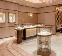 China Complete Luxury Acrylic Jewelry Store Furniture Set | Curved Island Counter + Wall Mounted Showcase + Tall Pedestal Cabinet | for sale