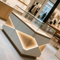 China Luxury Lockable Jewelry Vitrine Wooden Showcase Glass Jewellery Display Front Cabinet for sale