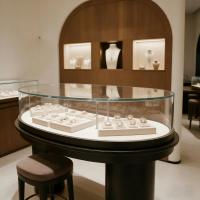 China Retail Jewelry Watch Shop Interior Design Customized Jewellery Showroom Front Display Counter for sale