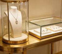 China Premium Solid Wood LED Lighting Tall Pedestal & Low Table Top Jewelry Display Case with Lock for Retail Showrooms for sale