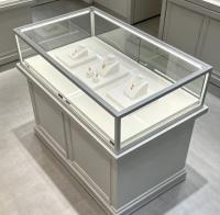 China Custom Modern Jewelry Display Showcase Aluminium LED Lighting Wood MDF Glass Black Gold Commercial Retail Showroom Display for sale
