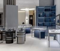 China Modern Luxury Jewelry Showcase with LED Lighting Custom Size Glass & Metal Frame Display Cabinets for Shopping Mall for sale