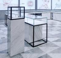 China Luxury Modern Tempered Glass & Metal Jewelry Showcase with Freestanding LED Lighting for Boutique and Mall for sale