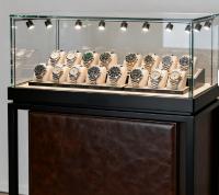China Luxury Wood Watch Display Case High End Custom Showcase with Glass Top & Wood/Leather Base LED Lighting for Luxury Retail for sale