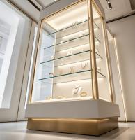 China Adjustable Glass Shelves Wall Mounted Display Case with 50kg Per Shelf Weight Capacity and Built-in High-CRI LED Spotlight for sale
