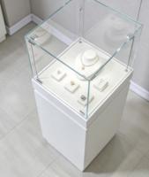 China Wall Mounted Display Case with Built-in High-CRI LED Spotlight Adjustable Glass Shelves and 50kg Per Shelf Weight Capacity for sale