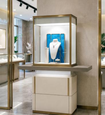 China Upright Display Case with 50 Lbs Weight Capacity Per Shelf, Built-in High-CRI LED Lighting, and Adjustable Glass Shelves for sale