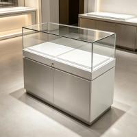 China Gold-Plated Frame Finish Jewelry Display Props with Clear Ribbed Acrylic Panel and Ergonomic Bust & Stand Design for sale