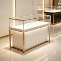 China 600X600X1300MM Jewelry Shop Design with Customized Logo and Shatter-resistant Tempered Glass for Secure Showcases for sale